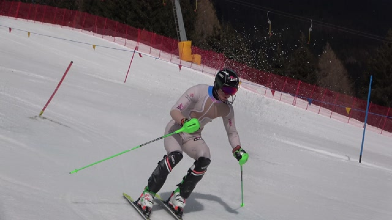 Trunk Tomi síel - indavideo.hu